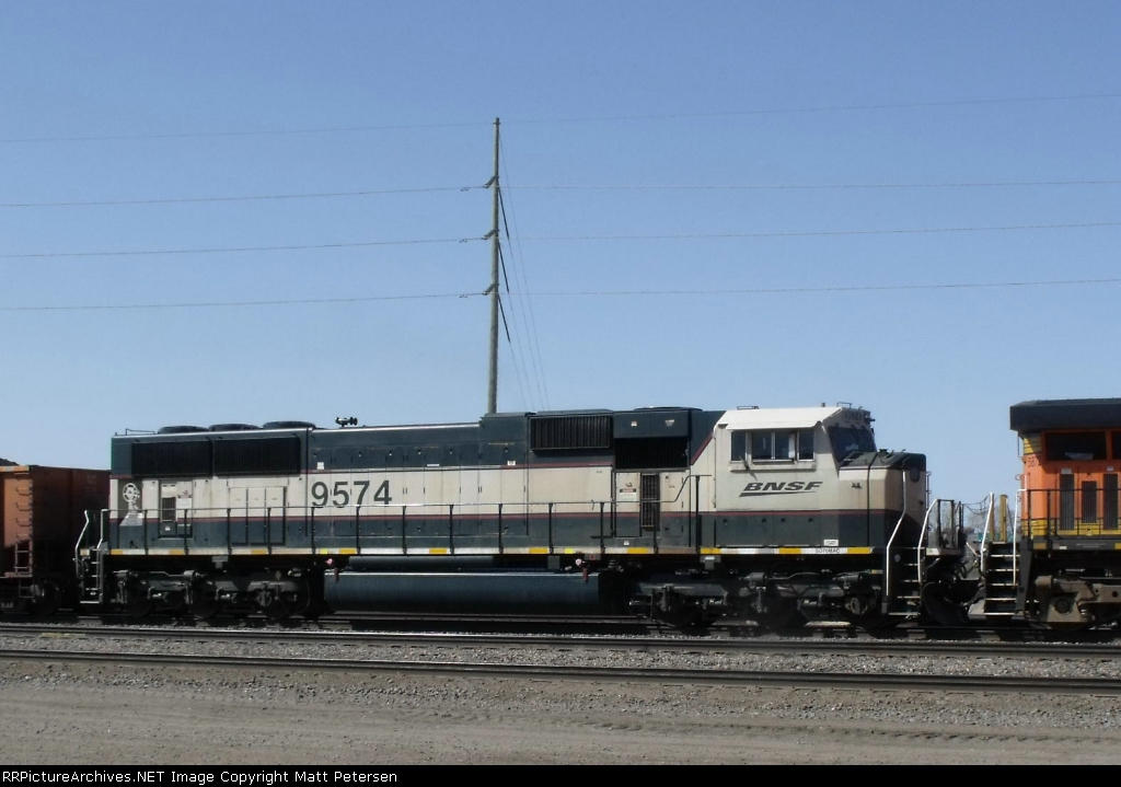 BNSF 9574